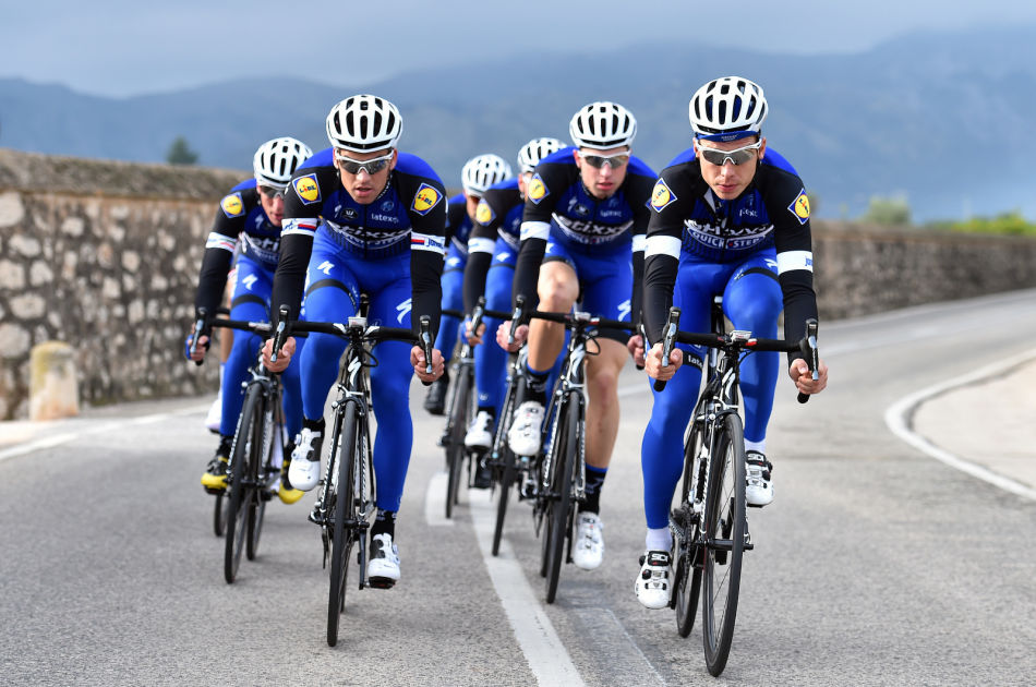 Etixx – Quick-Step to Strade Bianche | Soudal Quick-Step Pro Cycling Team